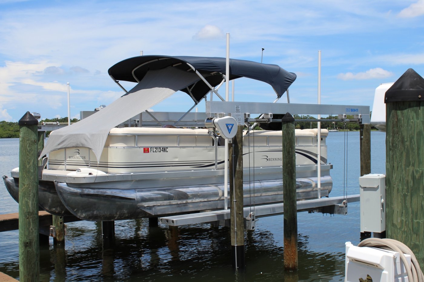 DECO Lift | DECO Boat Lifts