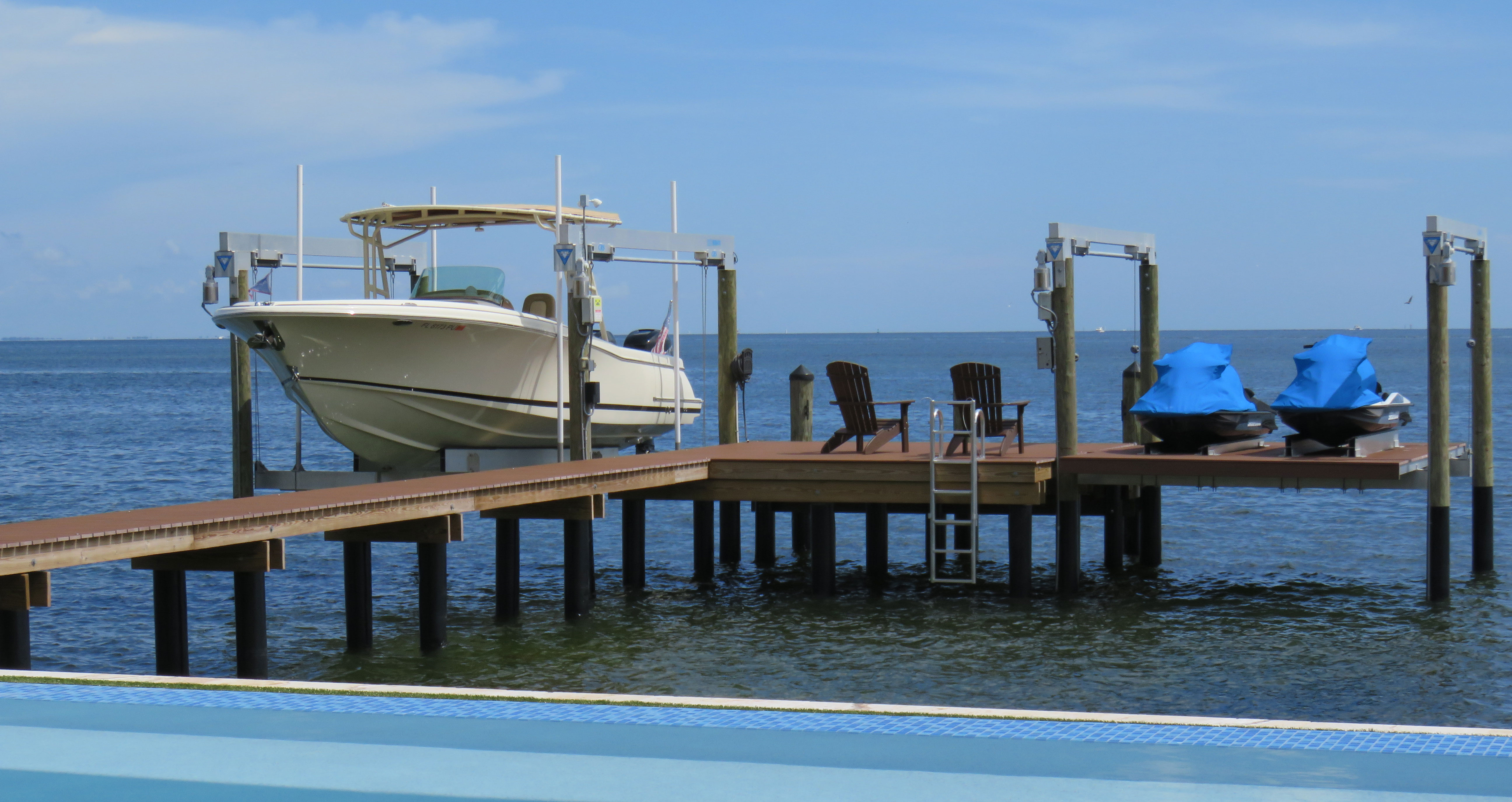 Boat Lifts, Custom, Elevator & Boathouse Options | DECO Boat Lifts