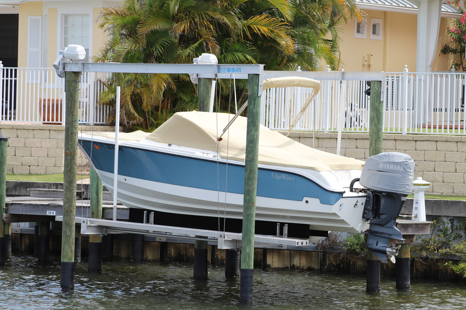 Maxi Lifts - DECO Boat Lifts