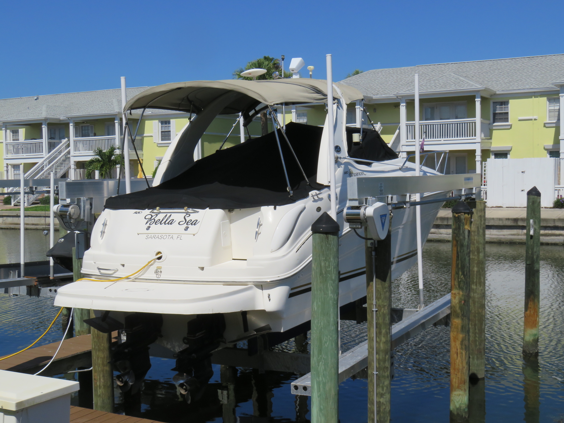 DECO Lifts - DECO Boat Lifts