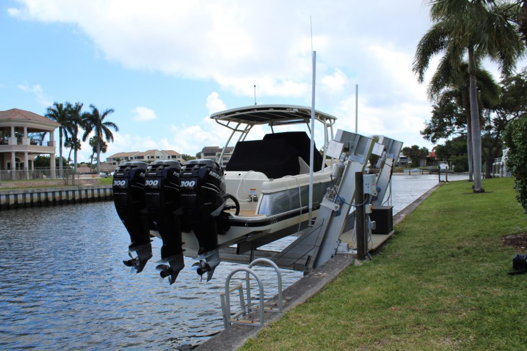 Boat Lift Marathon FL | DECO Boat Lifts